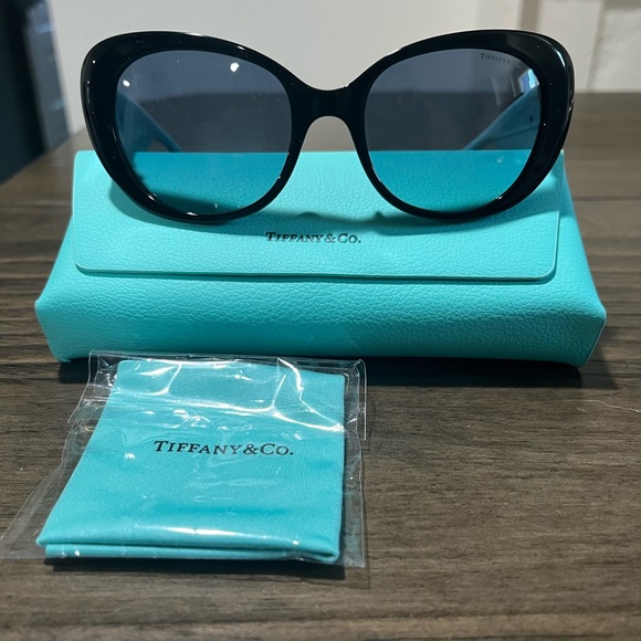 Tiffany & Co. | Accessories | Tiffany Co Sunglasses With Case | Poshmark